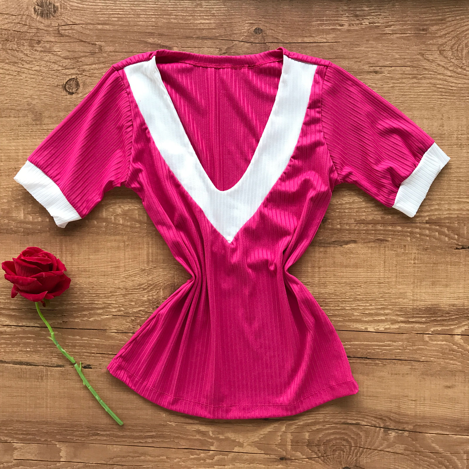 CONJUNTO FEMININO CANELADO SHORT BICOLOR DECOTE V PINK Dondoca Moda CONJUNTO FEMININO CANELADO SHORT BICOLOR DECOTE V PINK Dondoca Moda